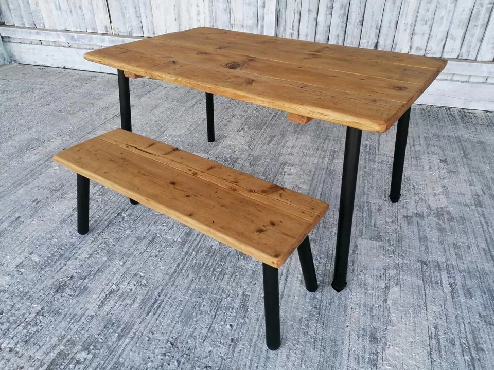 Barnwood table store