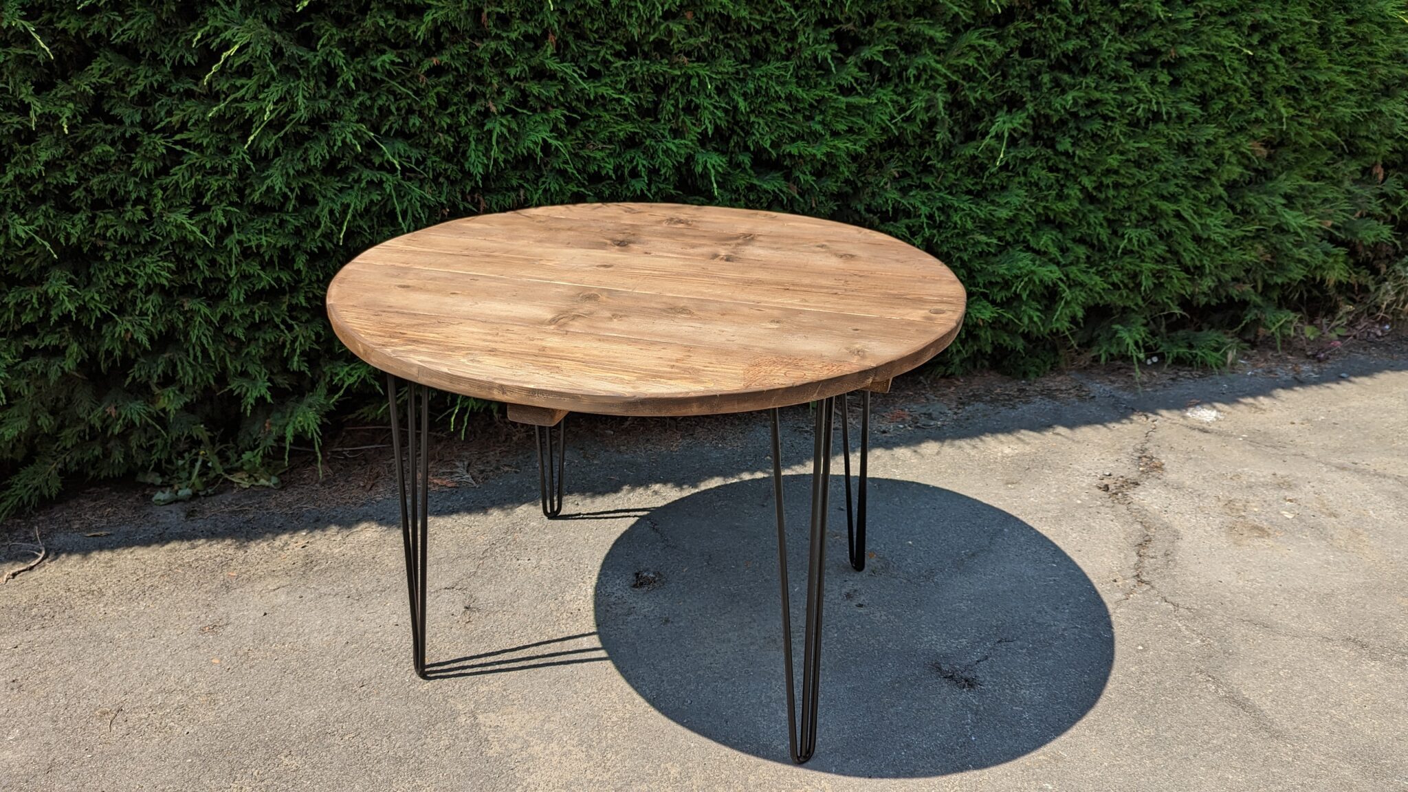 Round Garden Table - Hairpin Legs | Reclaimed Wood | Small Round ...