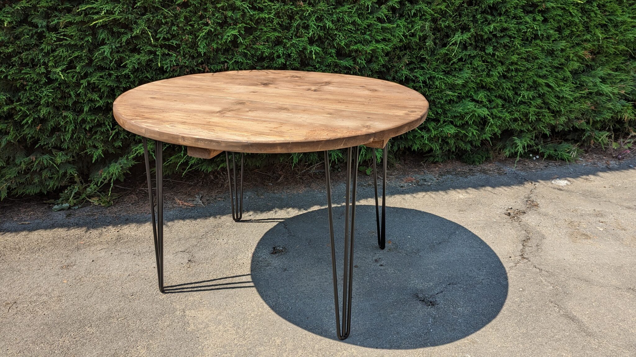 Round Garden Table - Hairpin Legs | Reclaimed Wood | Small Round ...