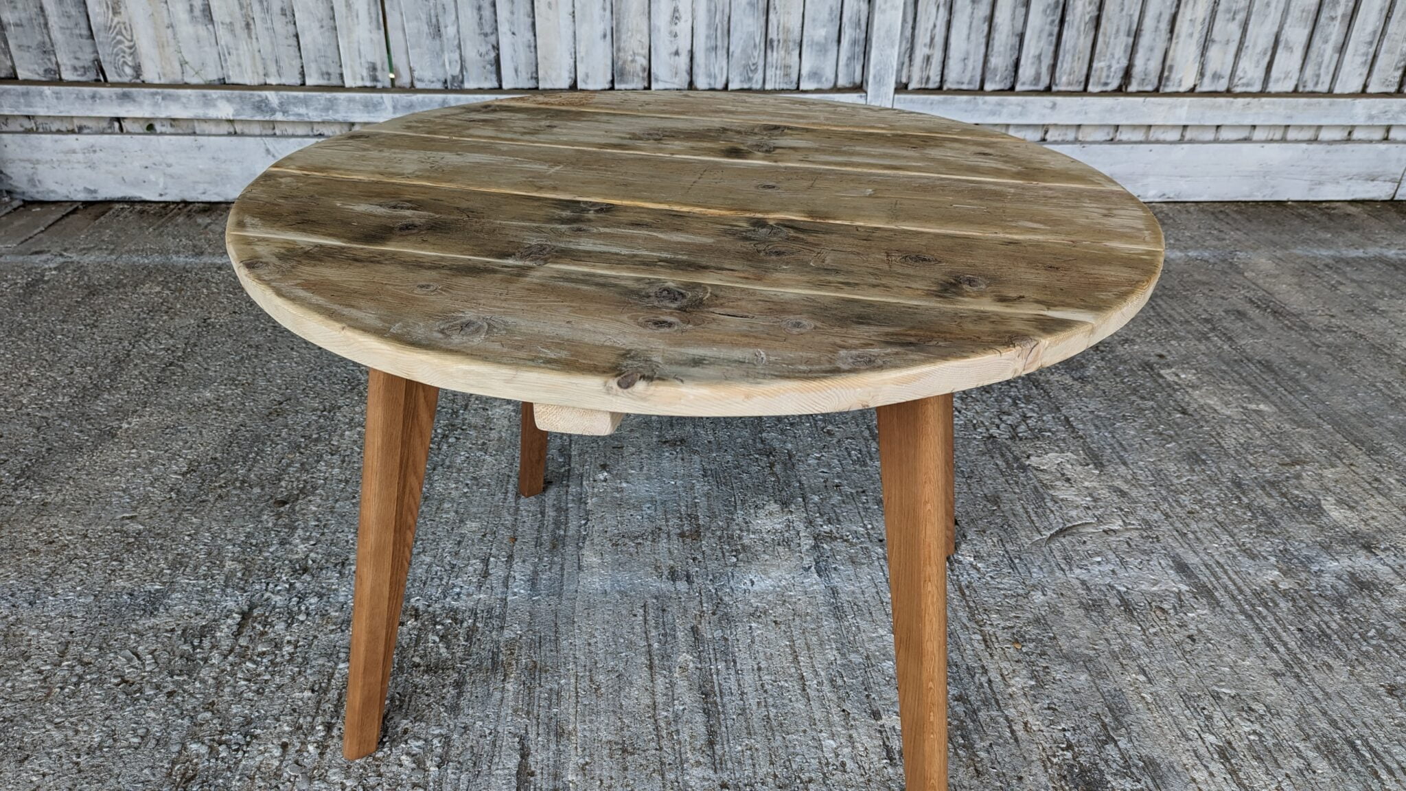 Round Dining Table - Single Pin Legs (4 Styles) | Rustic Reclaimed Wood ...